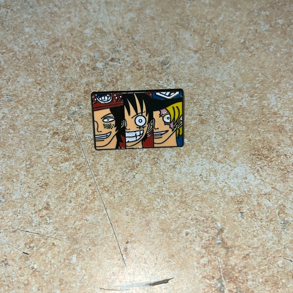 Onepiece | Accessories | One Piece Faces Pin | Poshmark